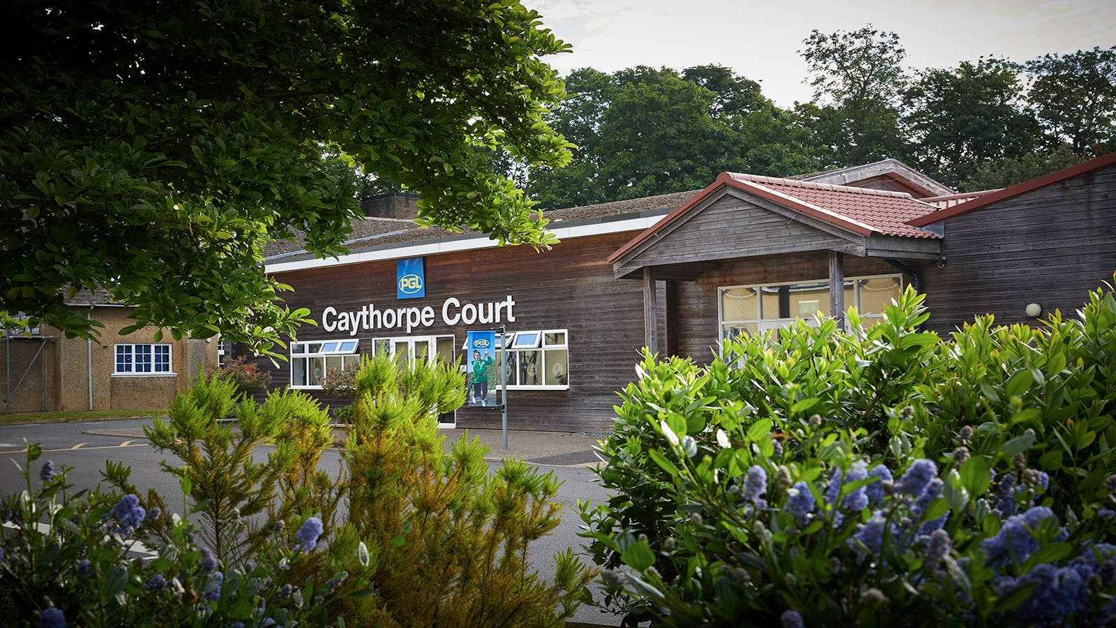 PGL Caythorpe Court | Activity Holidays Lincolnshire | PGL Family ...