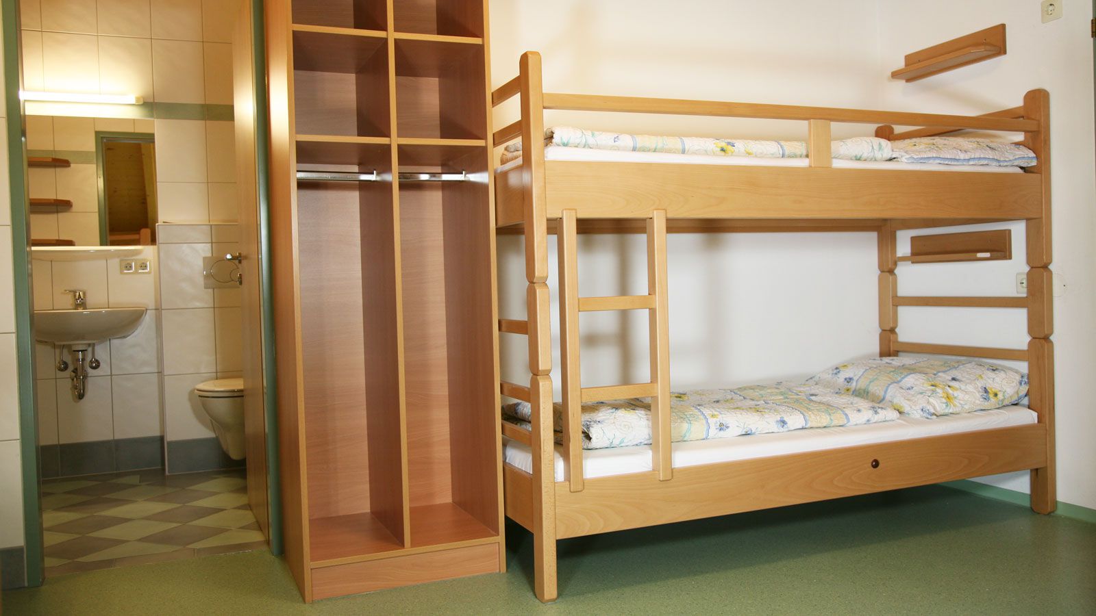 Jugendhotel Wiederkehr - School Ski Trip Accommodation